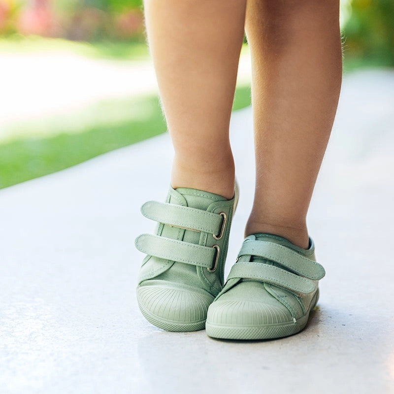 Eli Leaf Velcro Shoe – Children's Edit